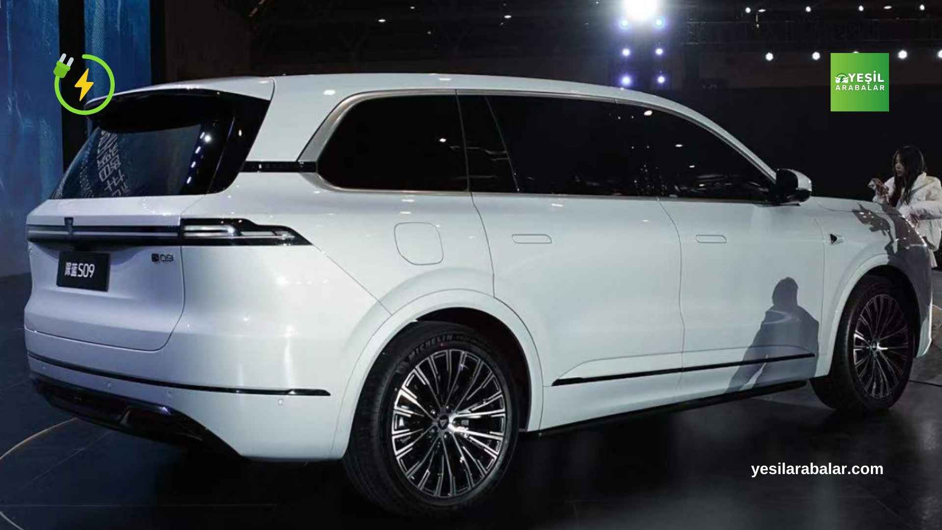 Deepal S09 Genişletilmiş Menzilli Elektrikli SUV Çin'de Tanıtıldı